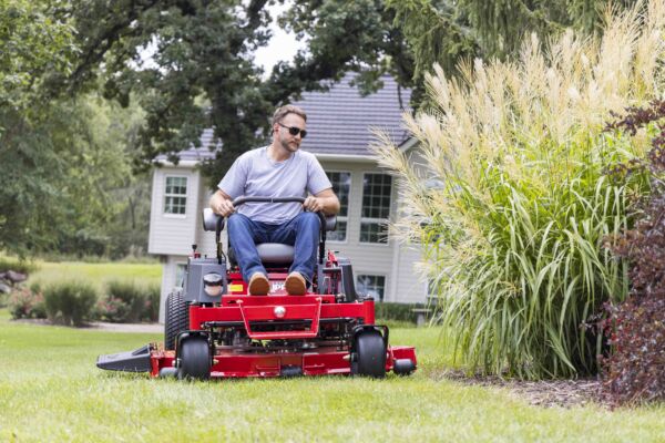 Country Clipper Zero-Turn Mowers
